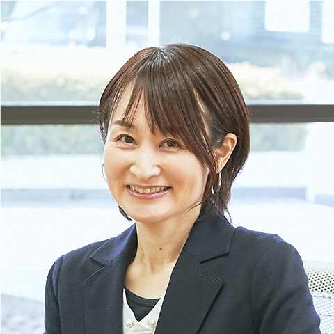 坂井 恵さんへの社員インタビュー | Denis Japan 株式会社 | Denis Japan 株式会社